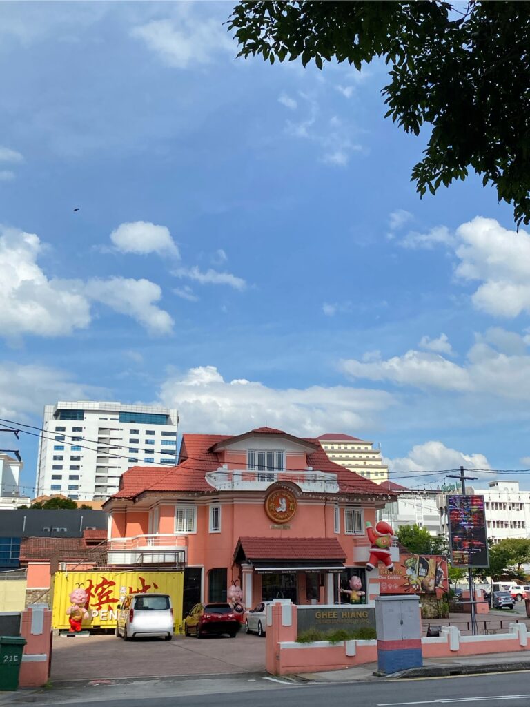 22 Macalisterz: A Crossroads of Old Stories and New Heights - Penang ...